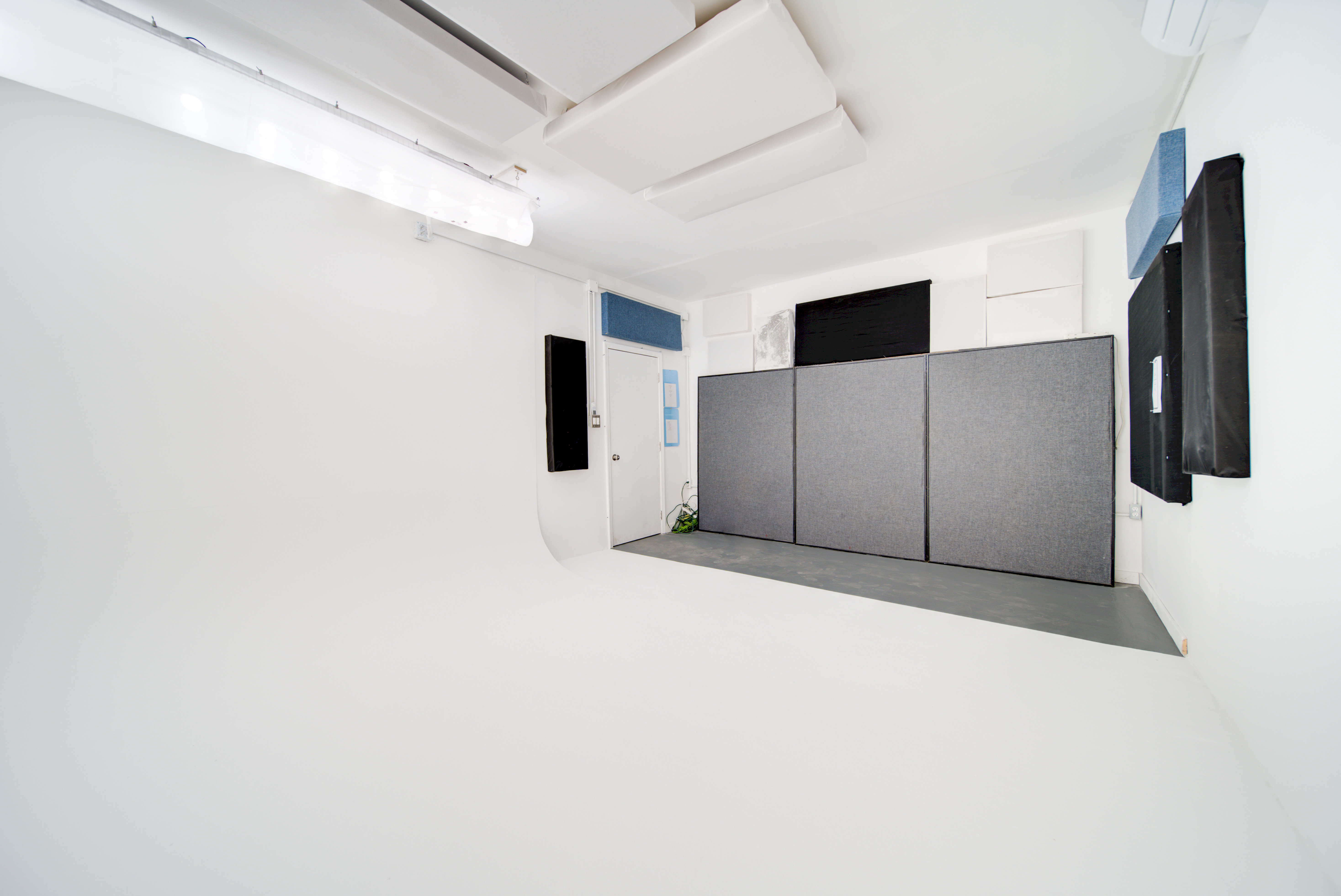 Popstart Infinity Cyclorama Room, Greenscreen and Podcast Room - photo ...