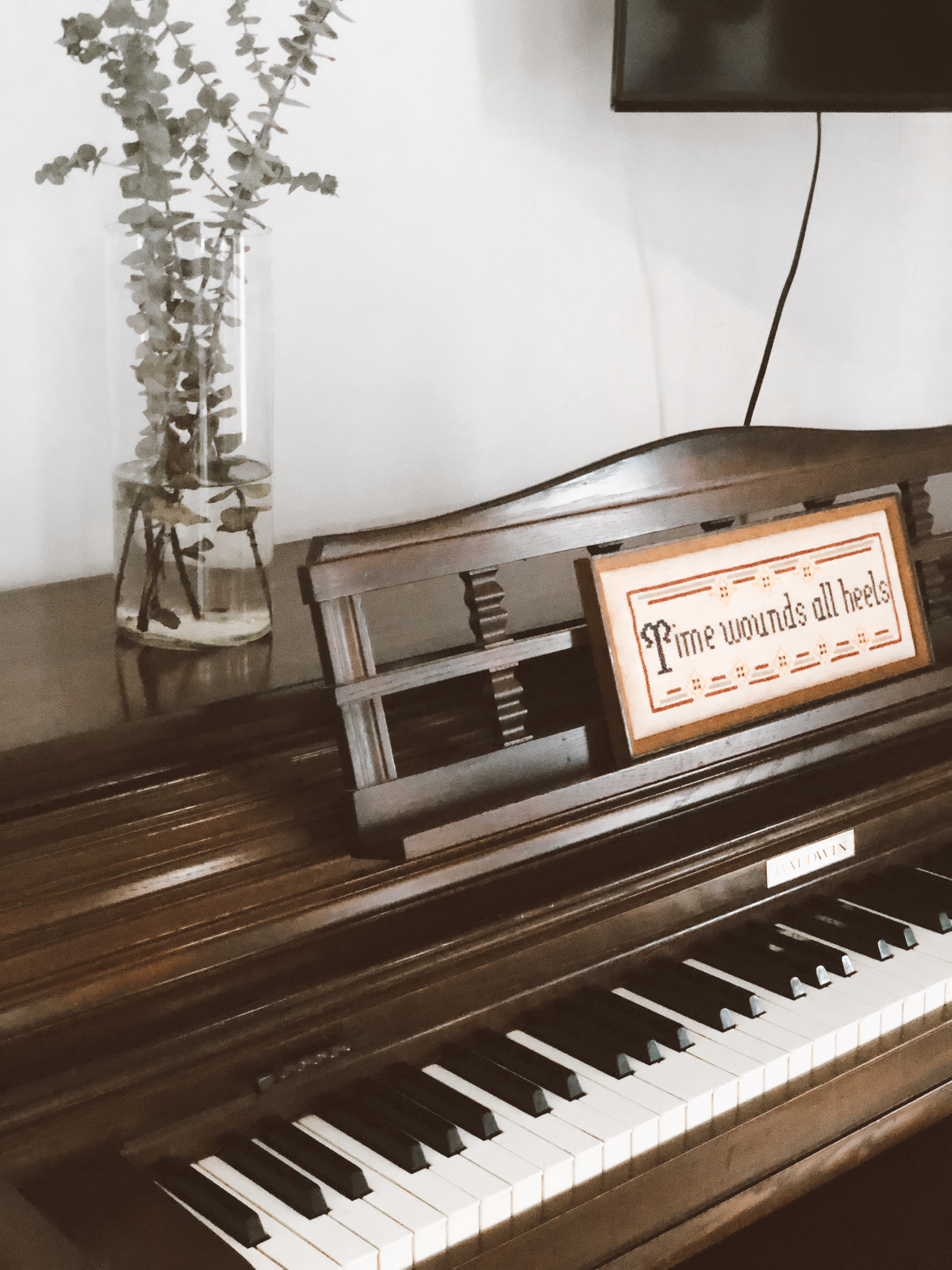 Creative Country Dreamhouse with Photo and Music Equipment - photo ...