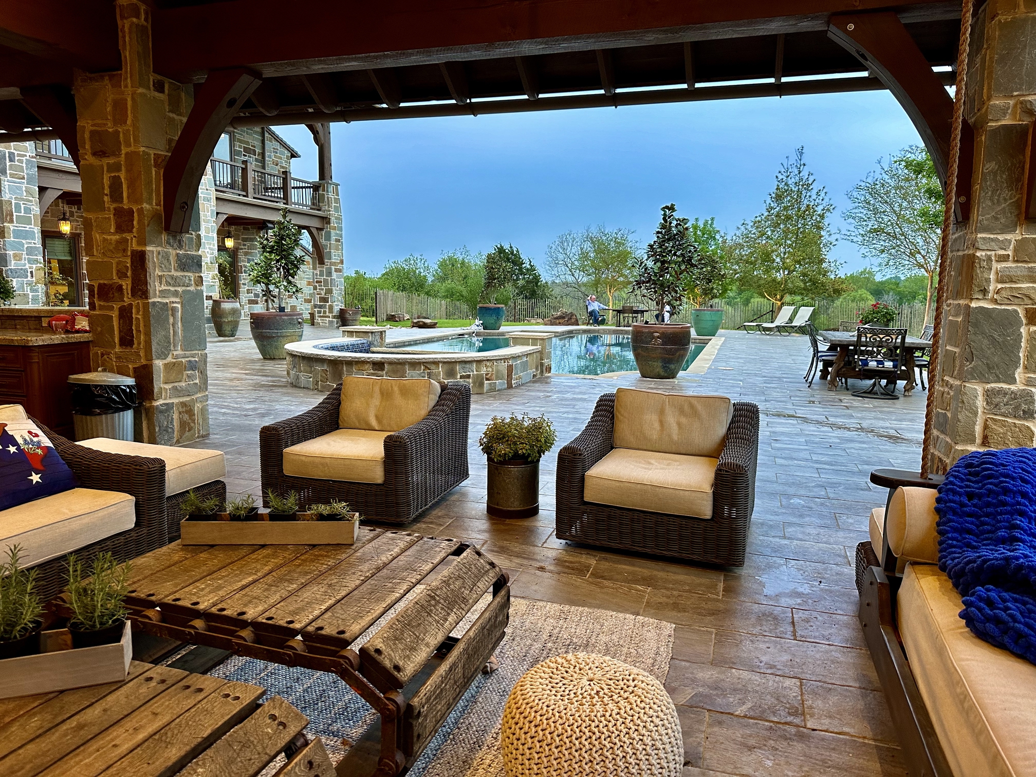 Dallas Photoshoot & Filming Locations For Rent [$25/hr] - AVVAY